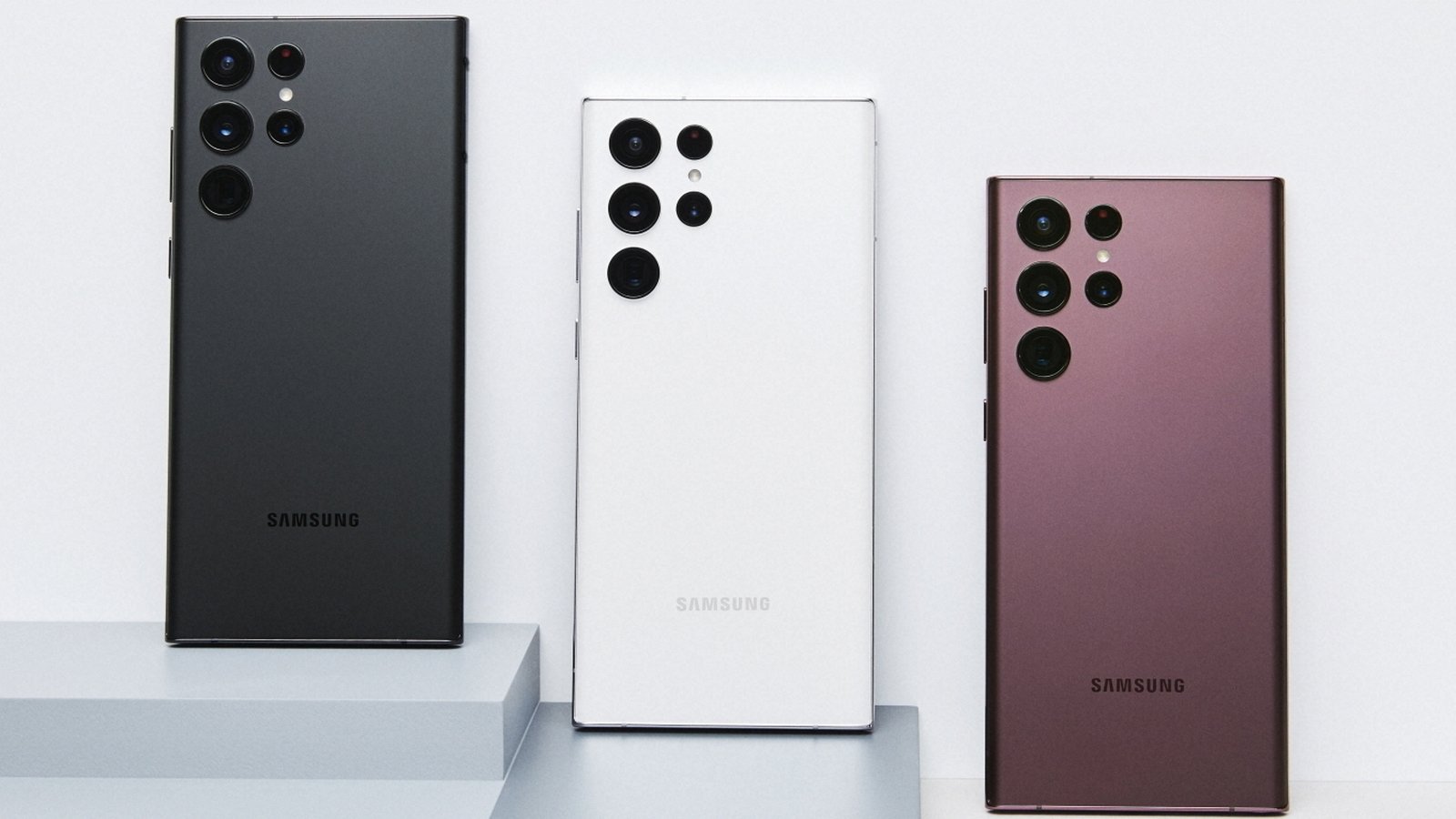 Samsung's newest Galaxy S smartphones unveiled
