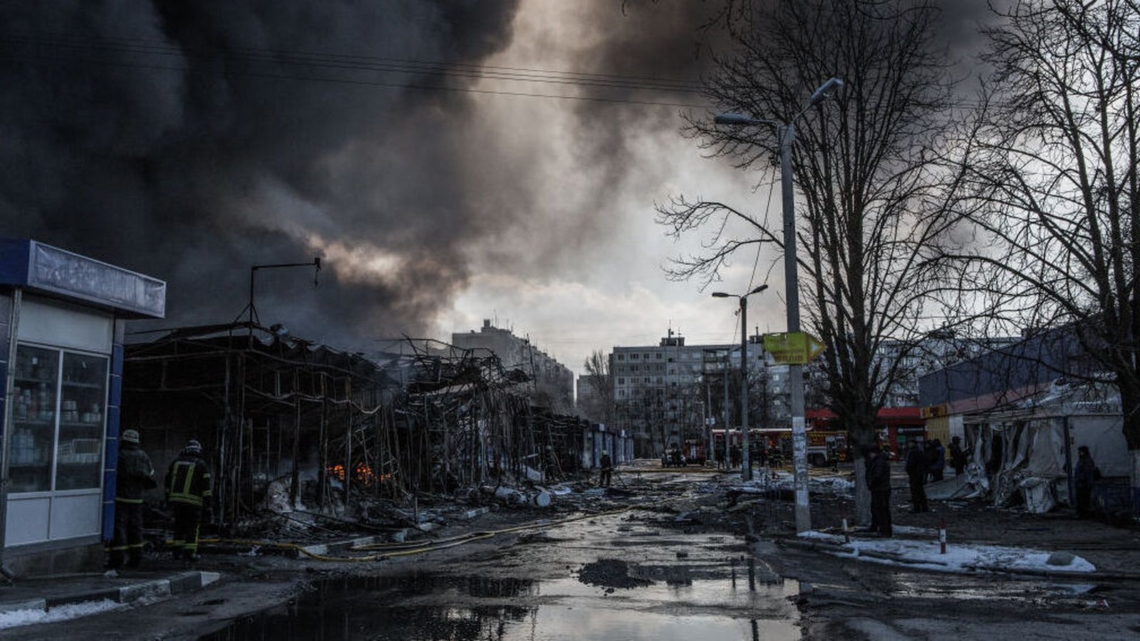 As it happened: Ukraine warns of new 'wall' in Europe