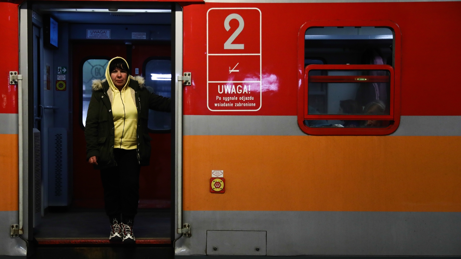 As it happened: Ukraine warns of new 'wall' in Europe