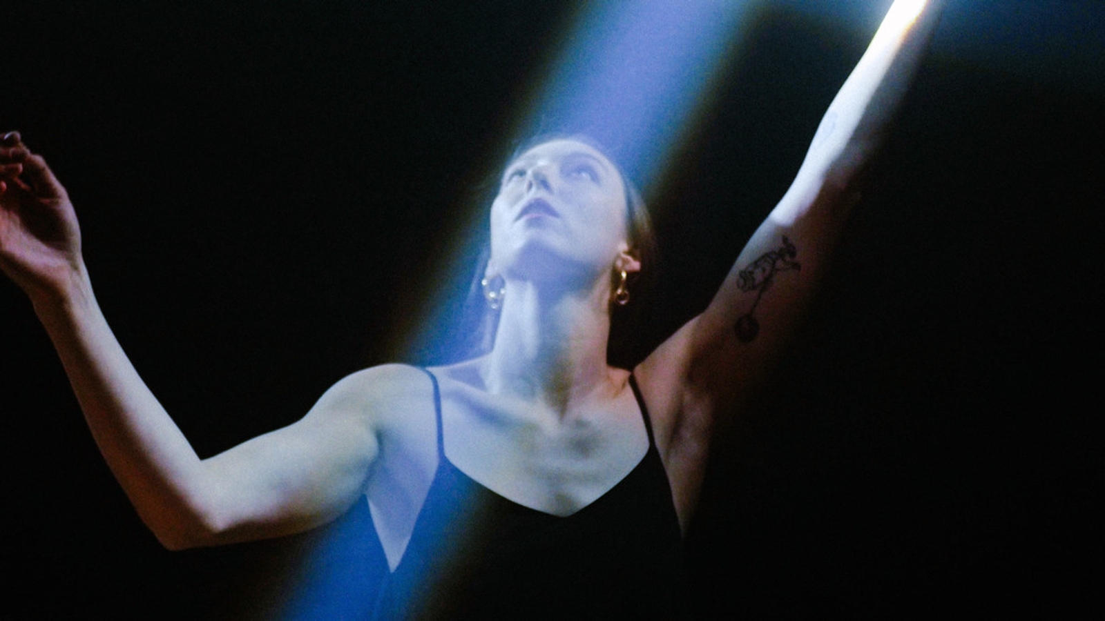 Tune Of The Week: Late Nights by Niamh Regan