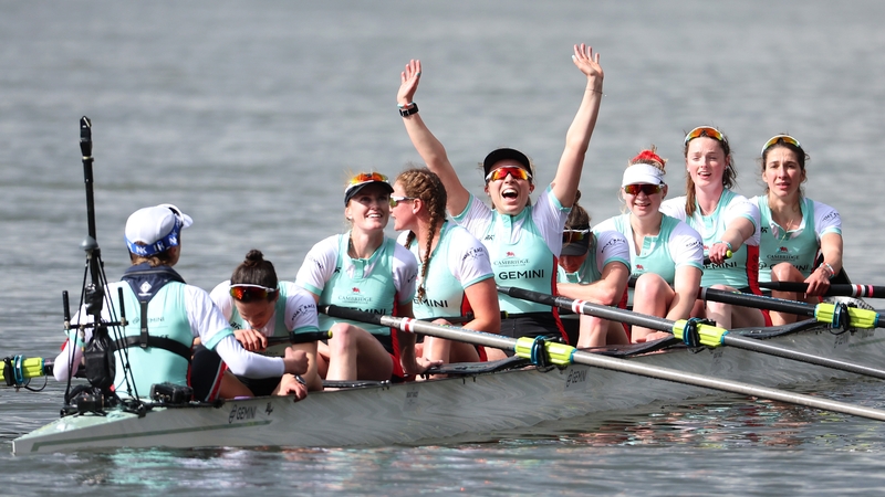Cambridge women set boat race record, Oxford win men's