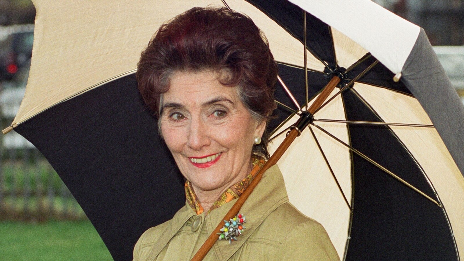 EastEnders to say goodbye to Dot in June Brown tribute