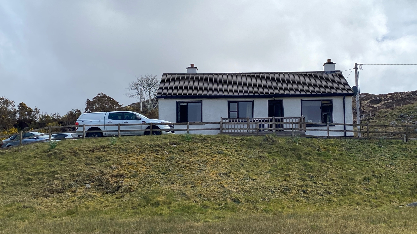 Man arrested following fatal fire in Donegal