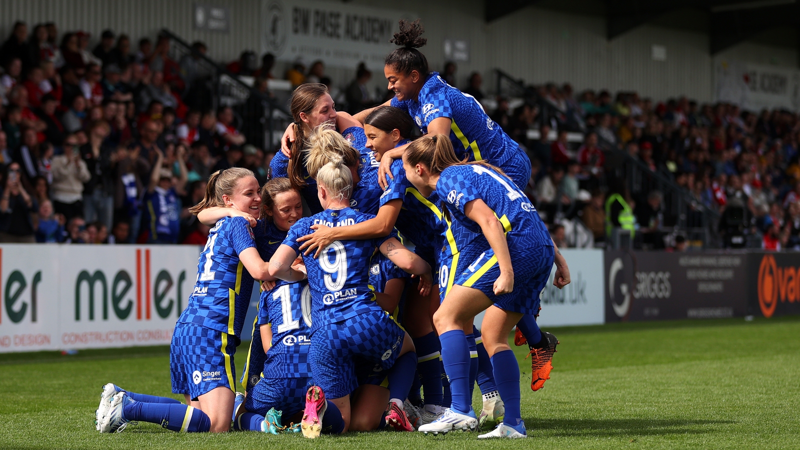 Chelsea power past Gunners to make FA Cup final