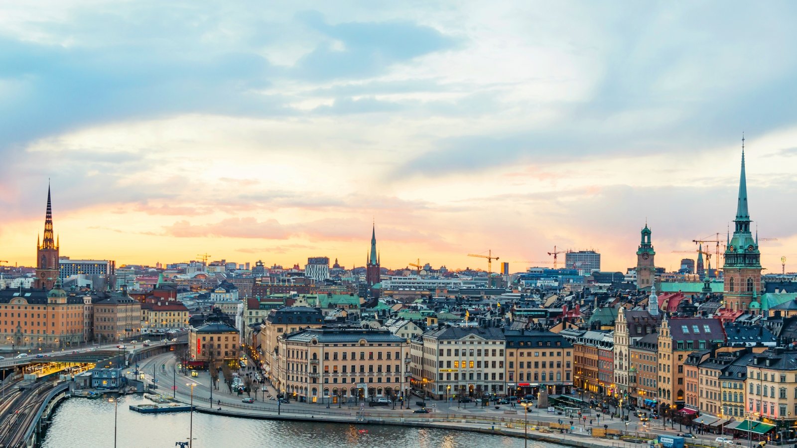 Sweden's ruling party to decide on NATO by 24 May