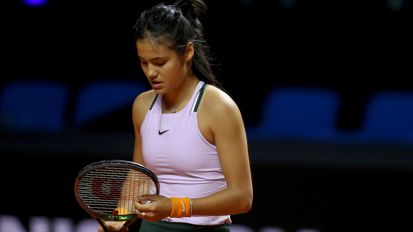 Raducanu splits from coach, eyes 'new training model'