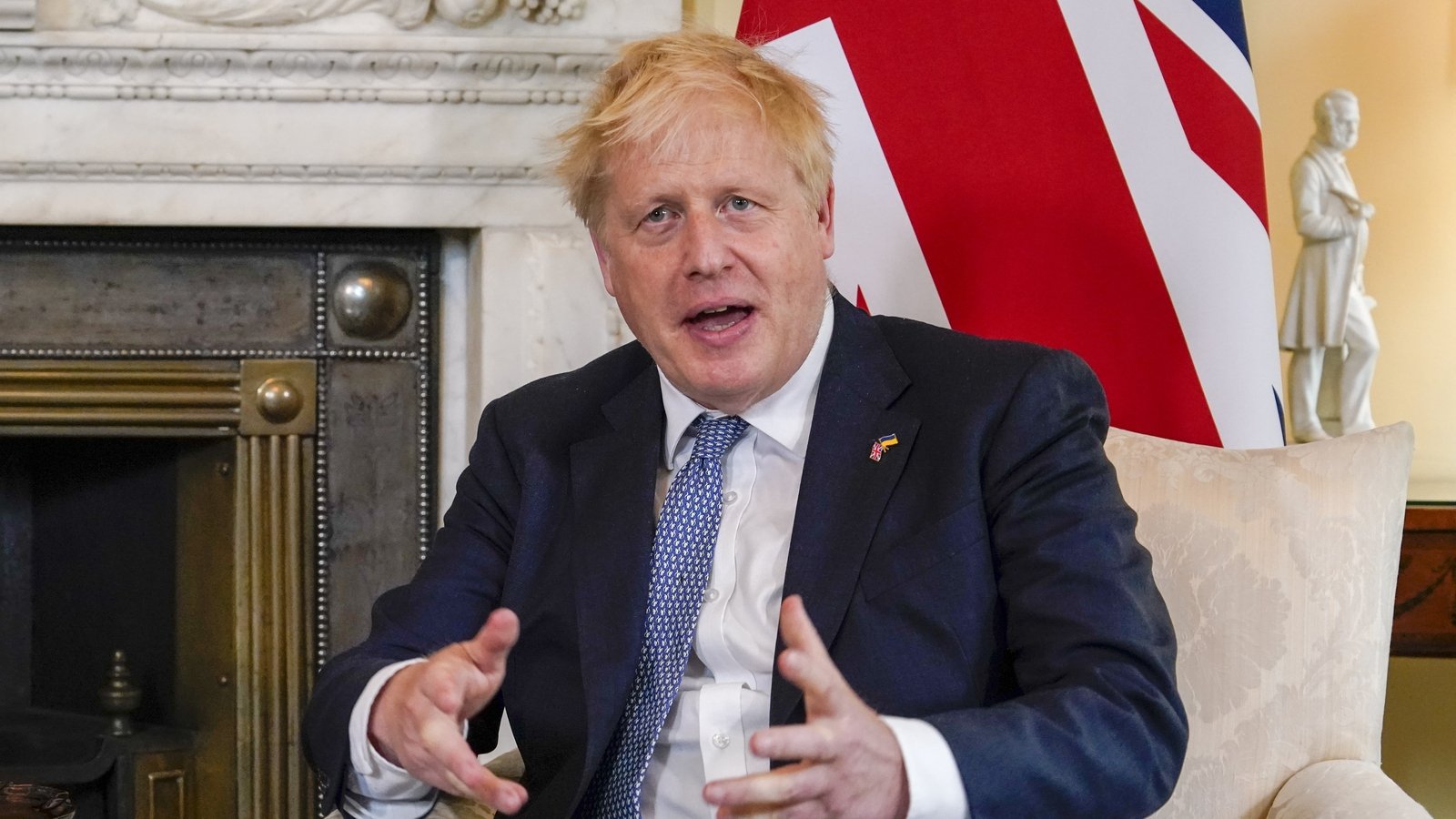 Boris Johnson wins Conservative Party confidence vote