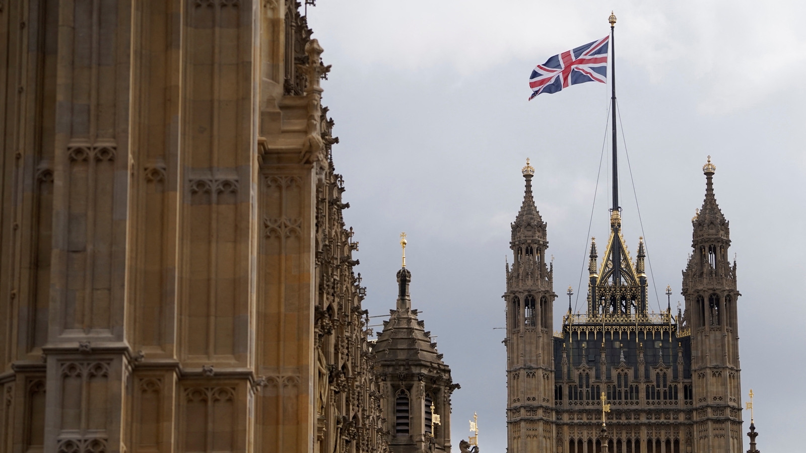 No pause on legacy bill despite opposition - minister