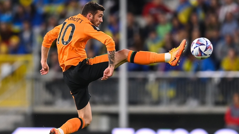 In-form Parrott desperate to impress Conte