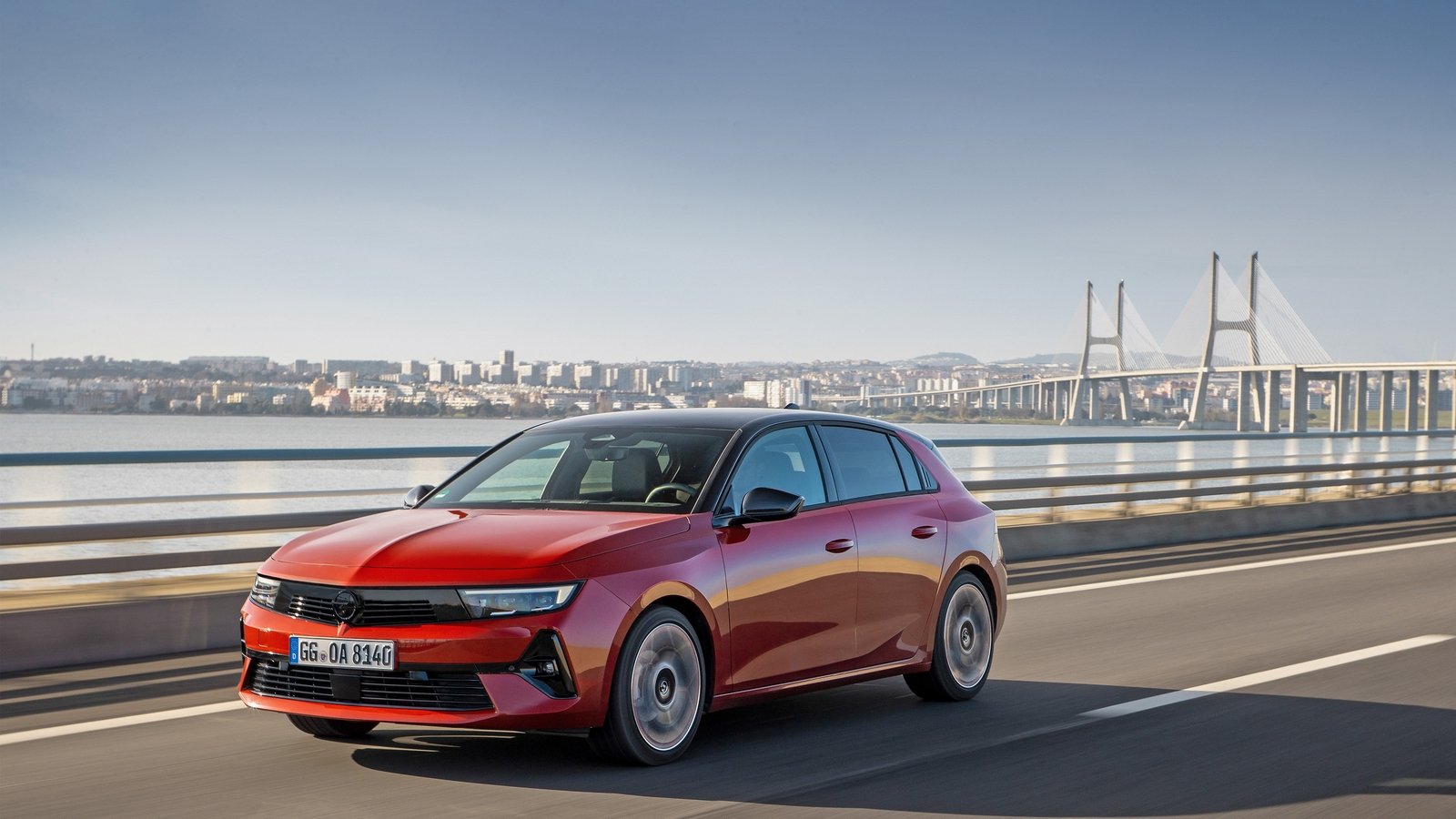 Opel's new Astra shows there's still room for hatchbacks.