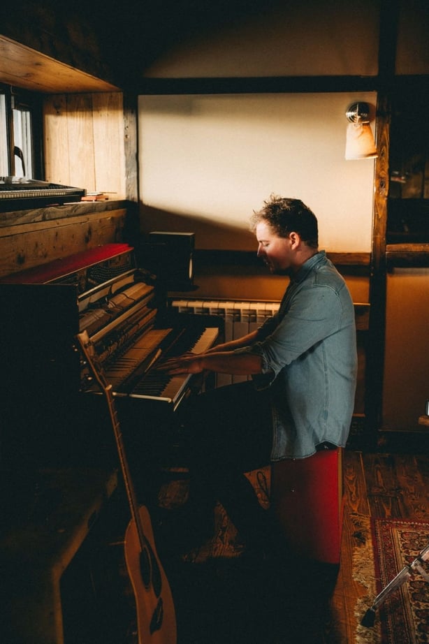 Behind the music - Kevin Neary