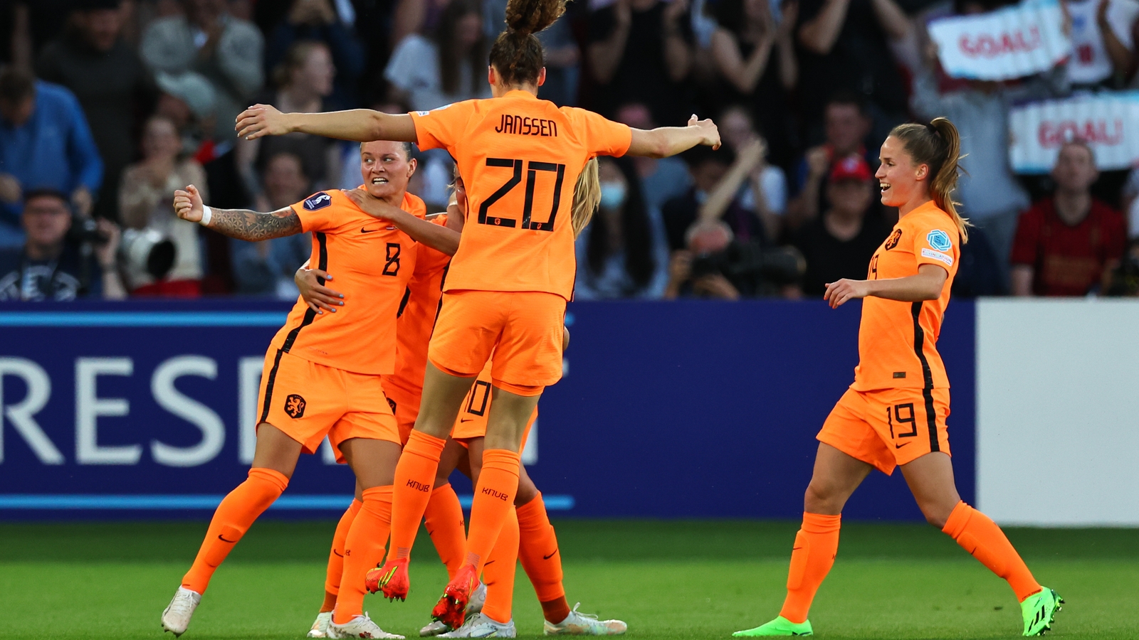 Netherlands overcome setbacks to earn draw with Sweden
