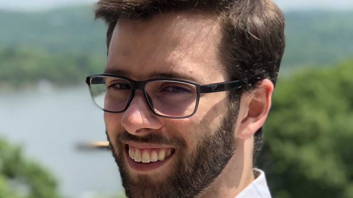 Quinton Beck | Aistí ón Aer - RTÉ Raidió na Gaeltachta