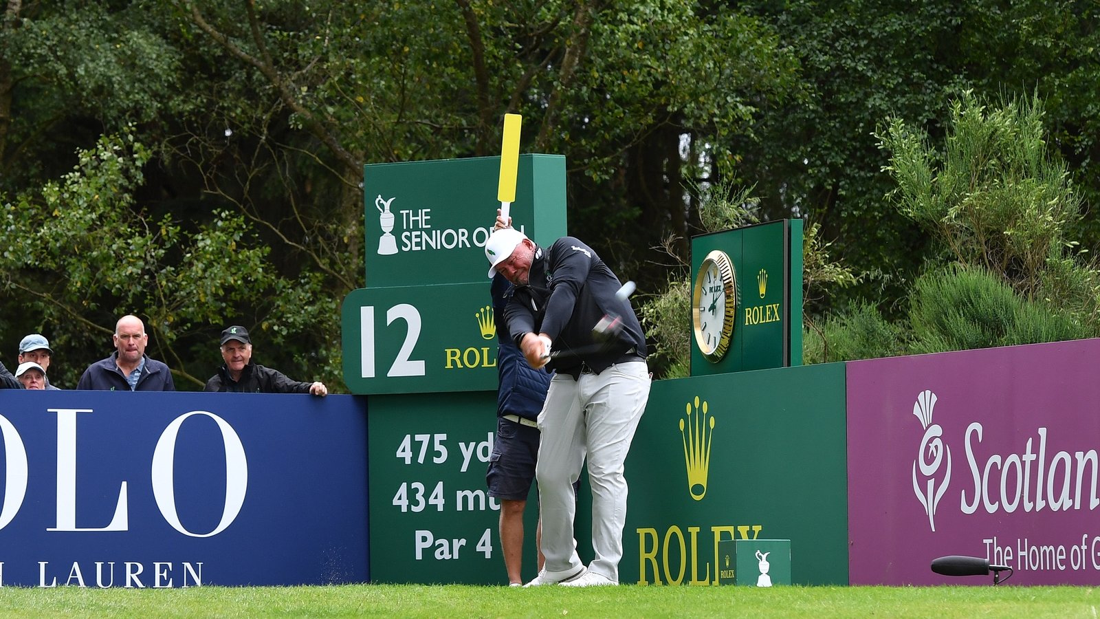 Clarke seizes lead at Senior Open Championship