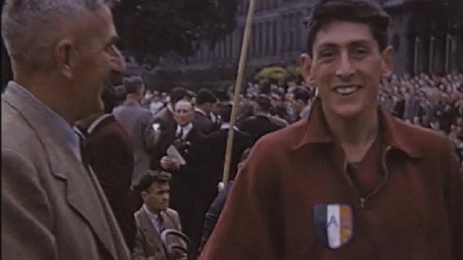 RTÉ Archives | Sports | Ronnie Delany Wins 880 At Trinity College