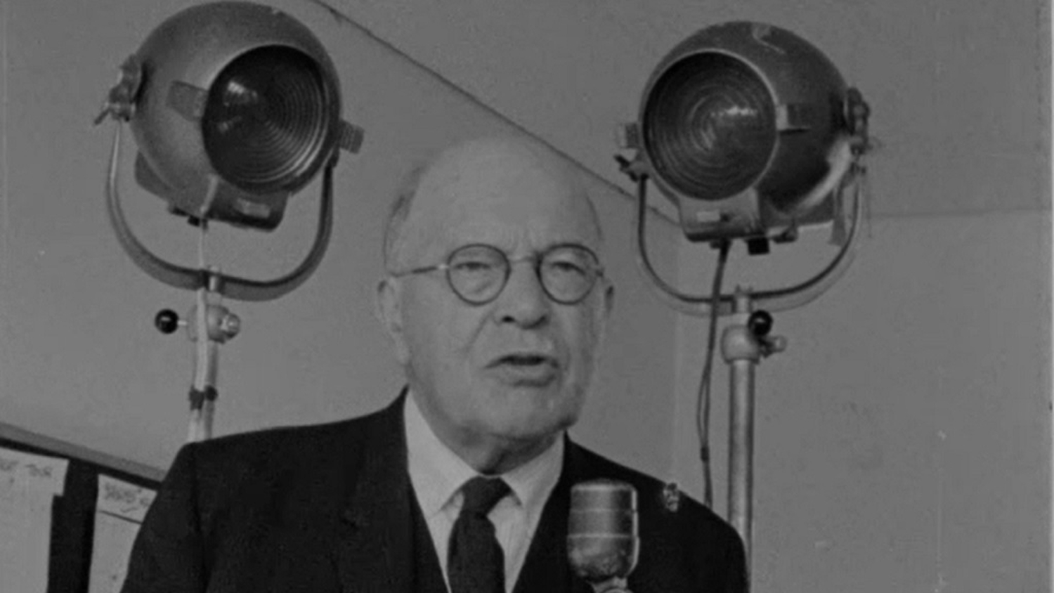 RTÉ Archives | Arts and Culture | Ernest Blythe Retires