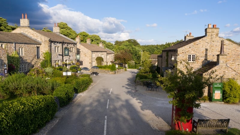 Emmerdale actor Dale Meeks dies aged 48