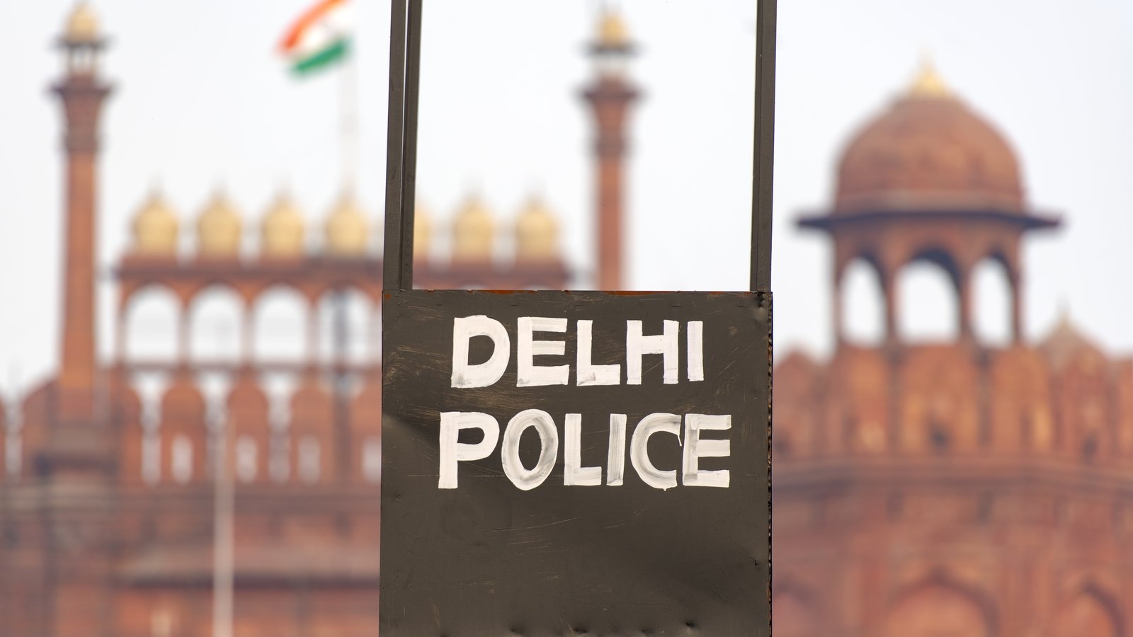 Thief who shared spoils with poor arrested in Delhi