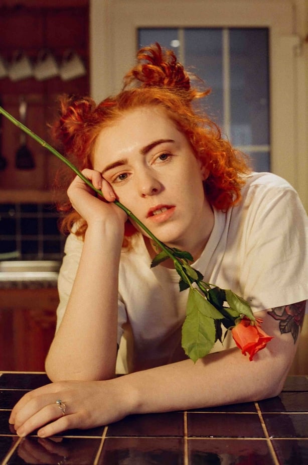 Behind the music - Roe