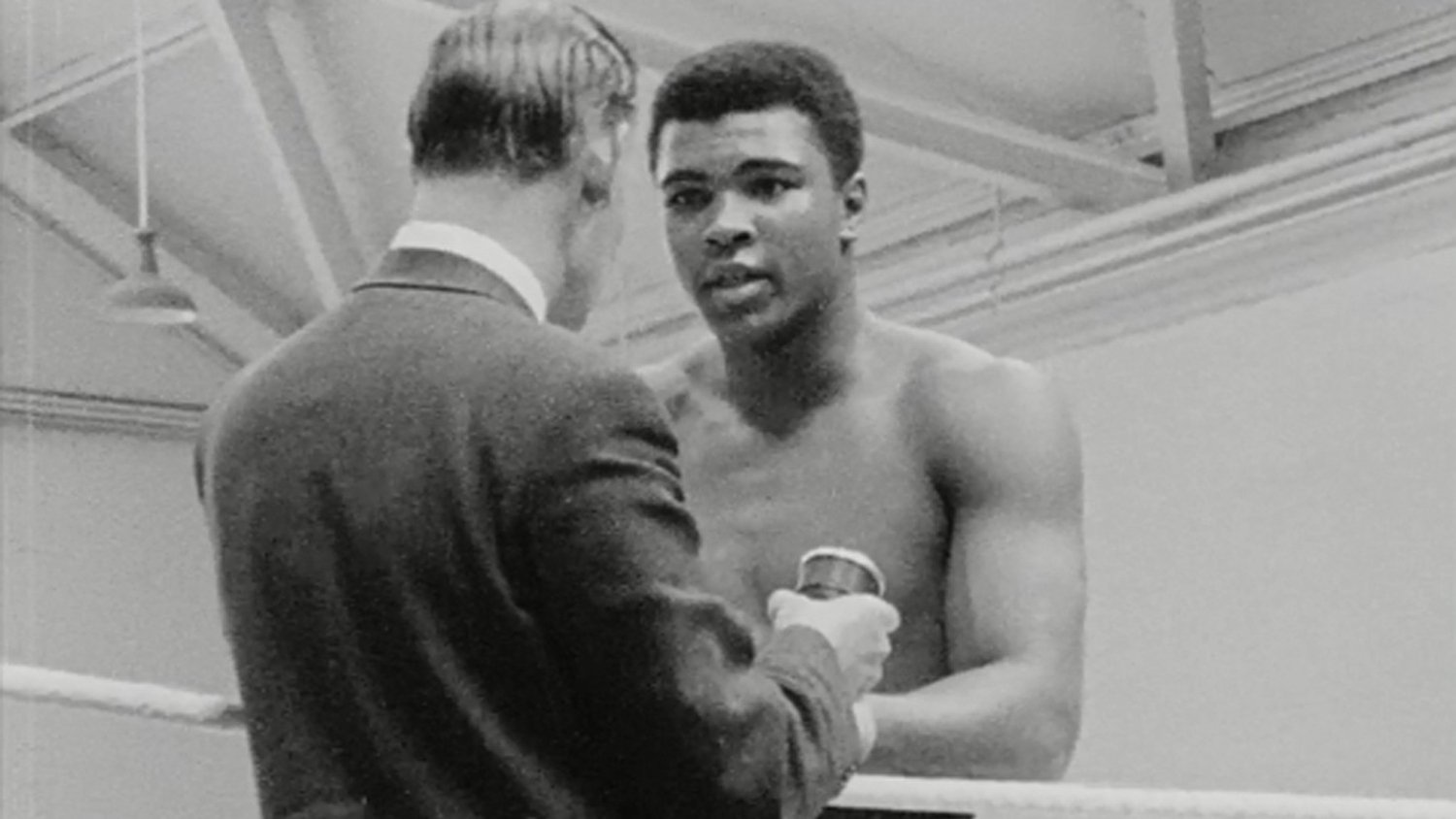 RTÉ Archives | Sports | Cassius Clay In London