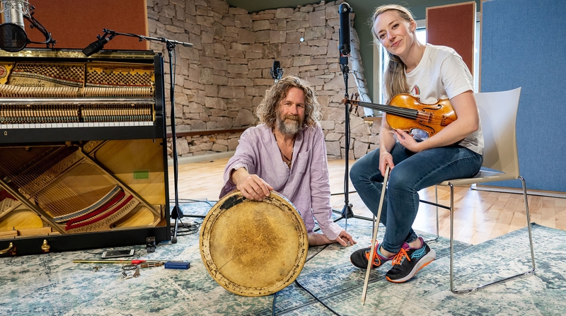 Liam Ó Maonlaí to present new music series on RTÉRnaG