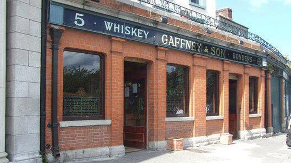 John McDonogh & Shane Gaffney - Flying 3,000 Miles For 2 Pints ...