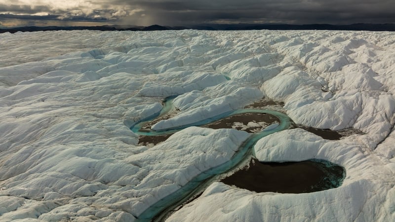 Ancient ice sheets shed water to stop collapse - study