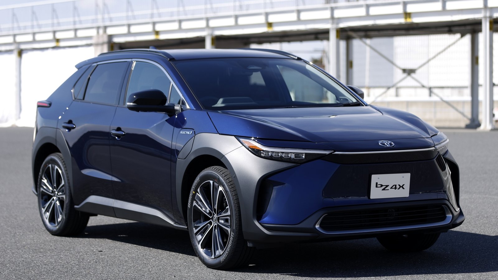 Toyota restarts output of first EV after fixing issues