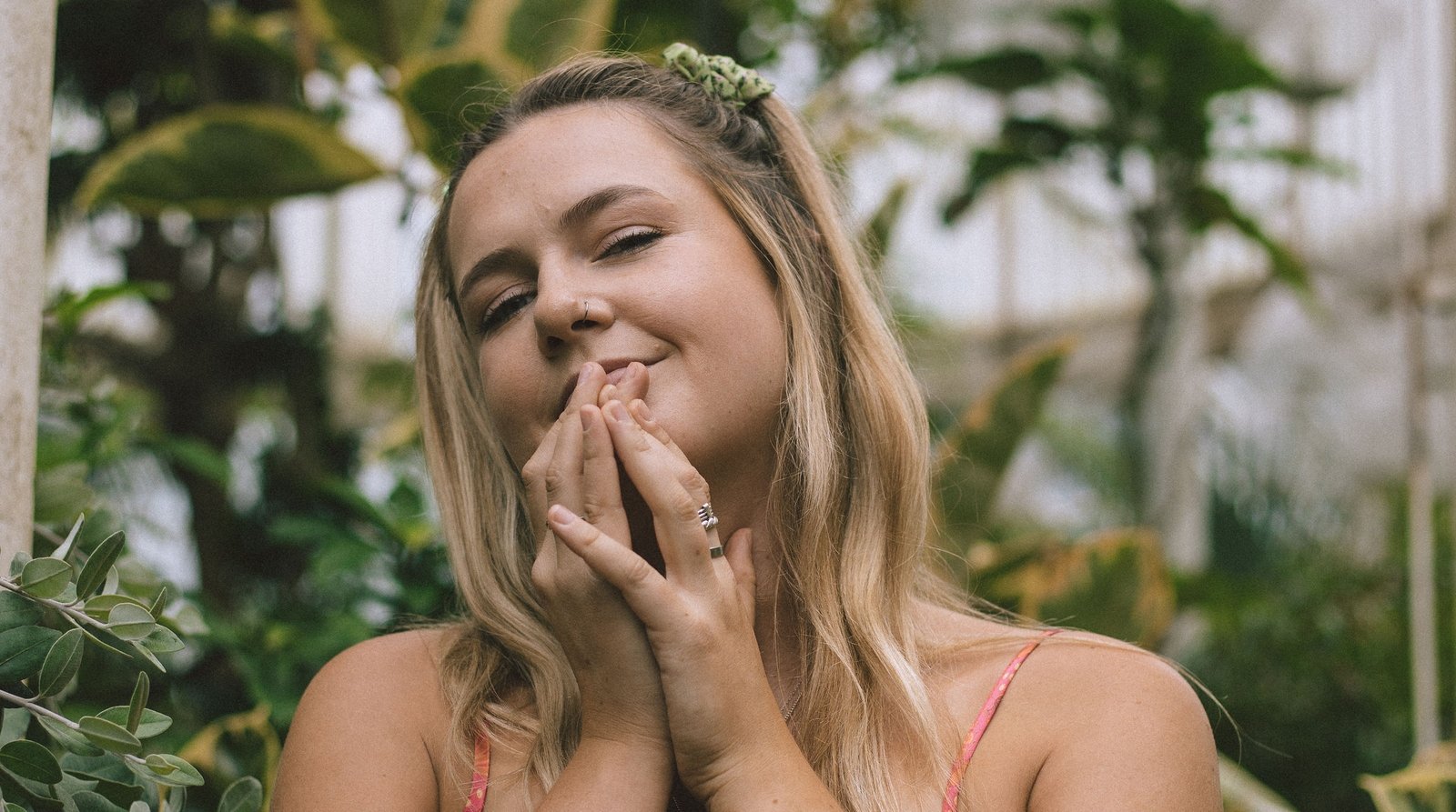 Behind the music - Lucy Robinson