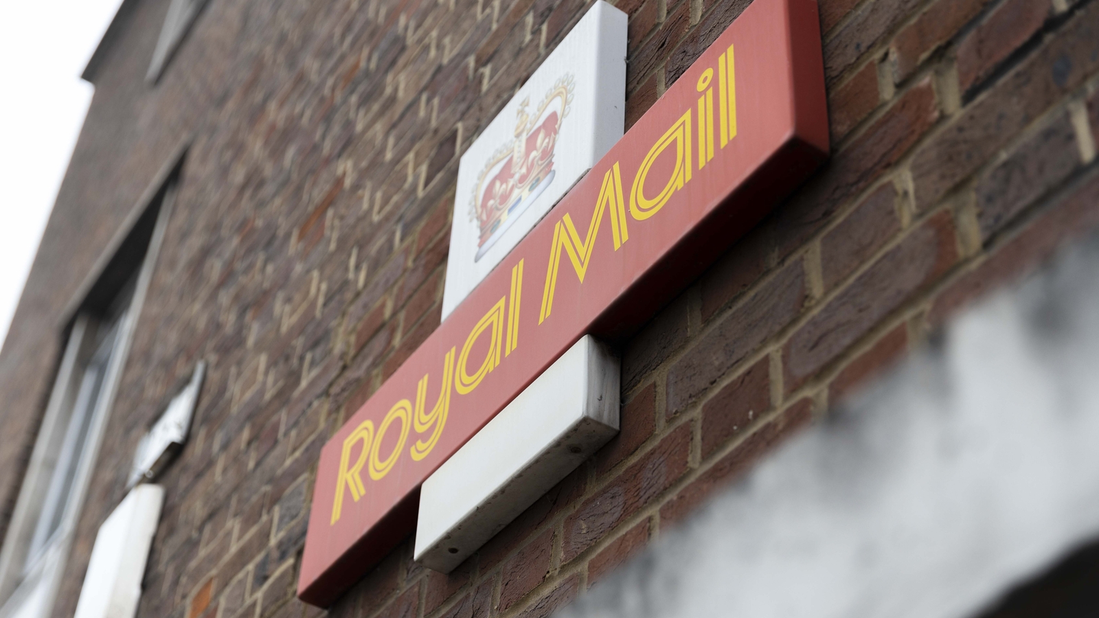 Royal Mail could cut 5,000-6,000 jobs by next August