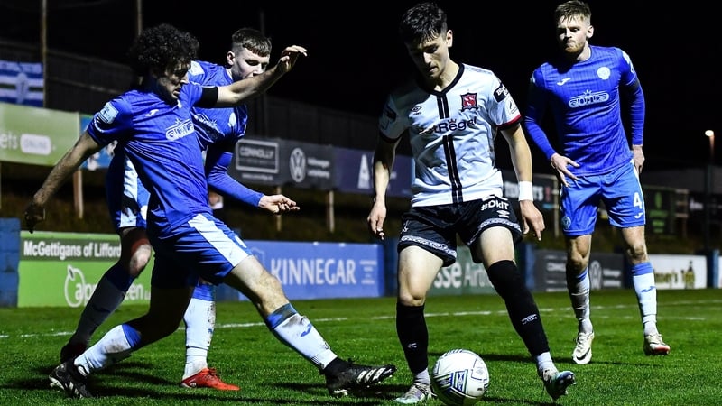 Macari strike crucial as Dundalk hang on at Harps