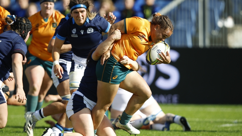 Rugby World Cup: Aussies edge Scots, England advance