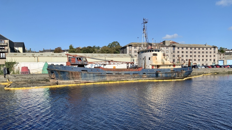 Councillors call for removal of 'eyesore' Drogheda ship