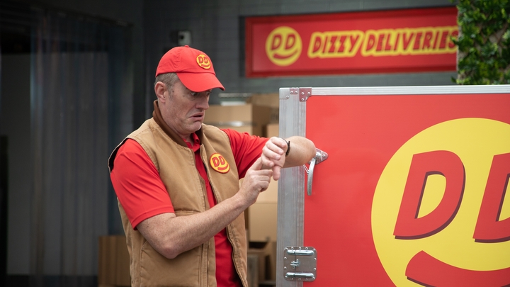 Dizzy Deliveries S01E01 - School - RTÉ Player