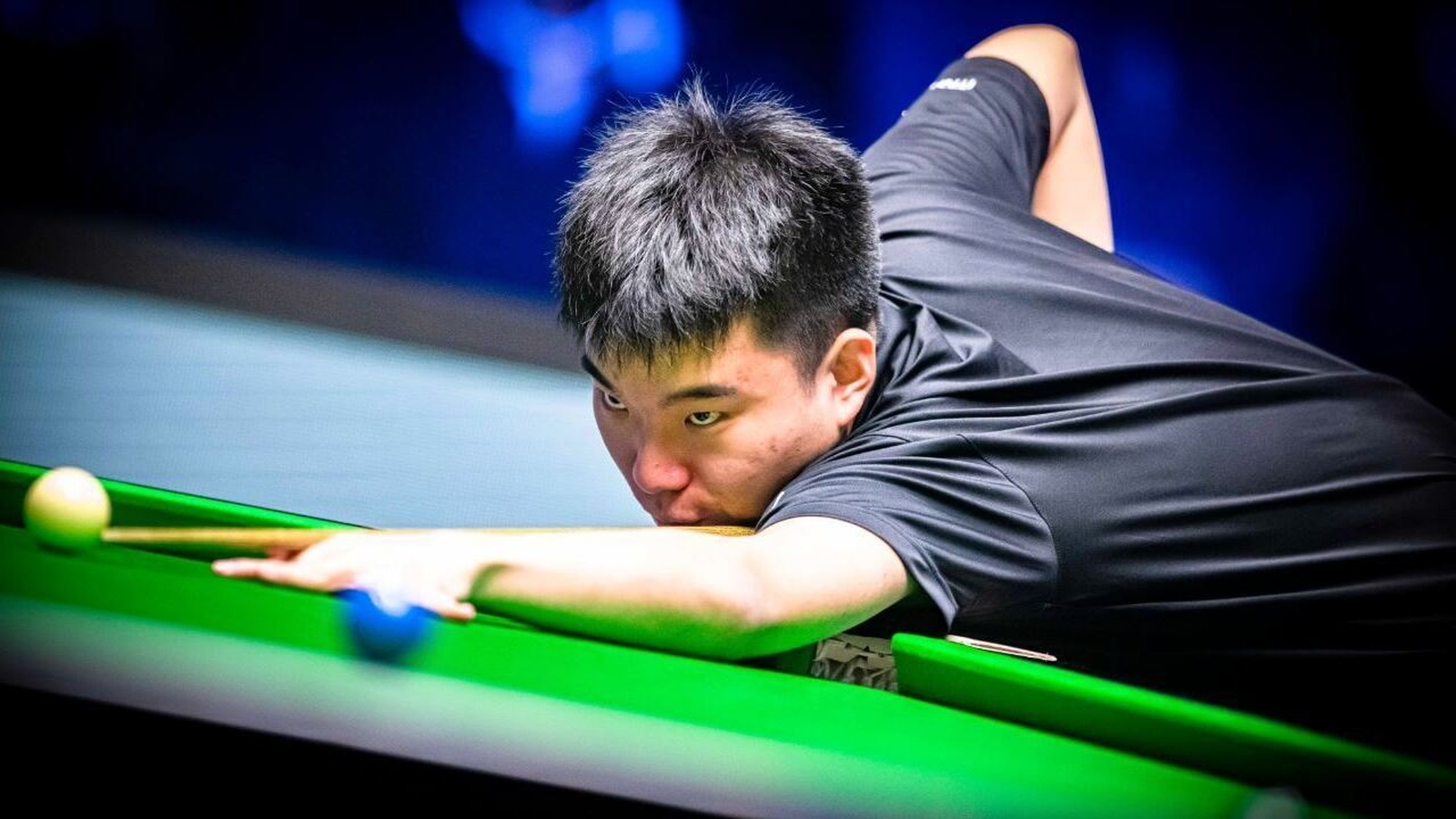 Last-frame decider sends Fan Zhengyi into last four