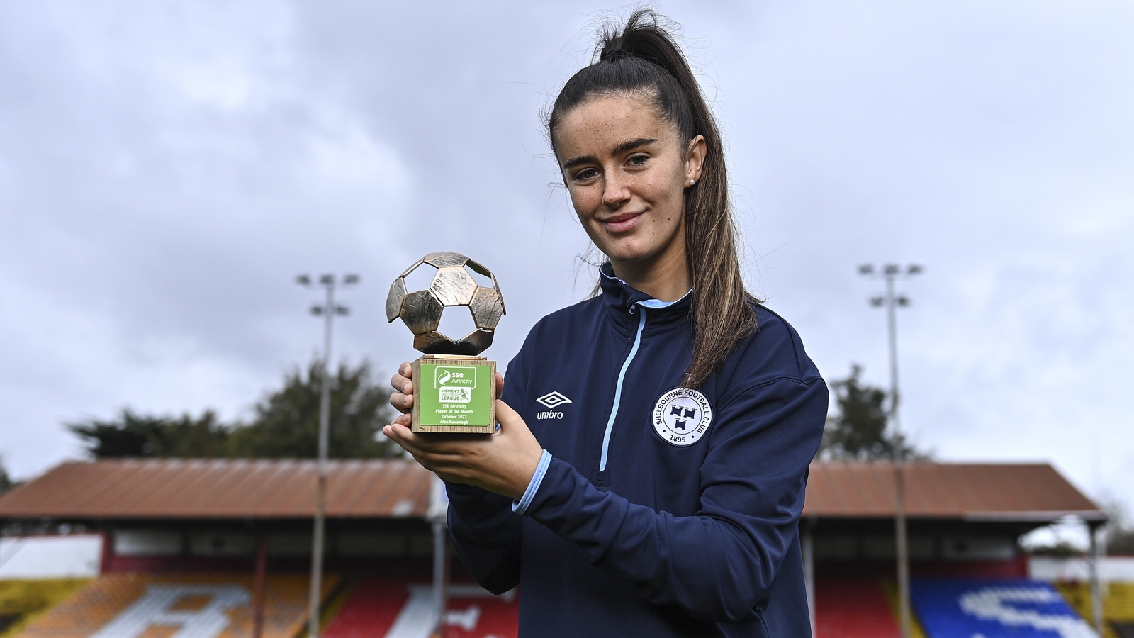 Alex Kavanagh scoops Player of the Month award