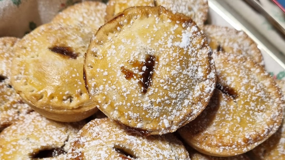The Perfect Mince Pie | Today with Claire Byrne - RTÉ Radio 1