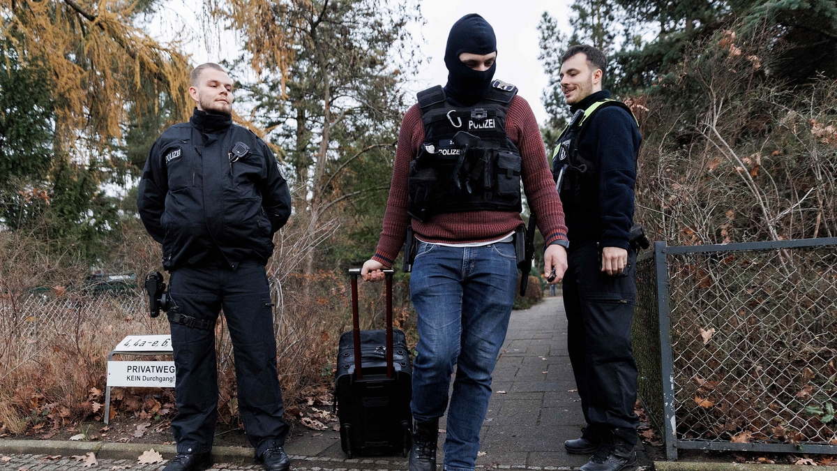 25 people arrested in Germany over plot to overthrow government ...