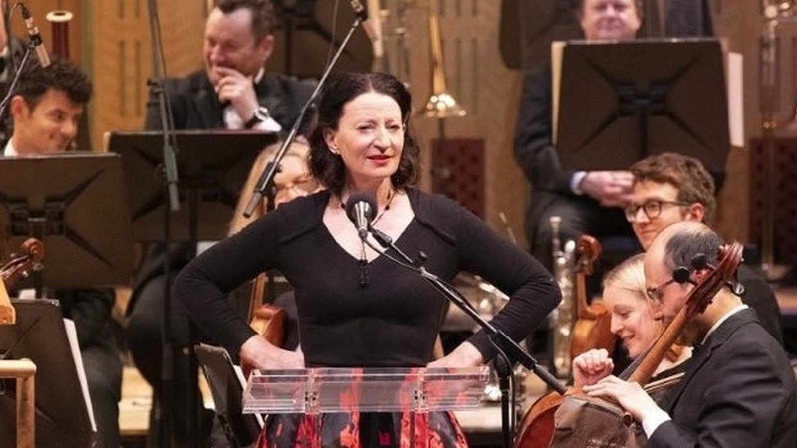 Sunday Miscellany: Bringing In The Christmas by Kathleen MacMahon