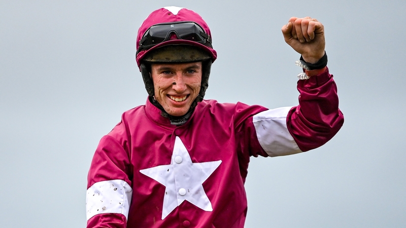 Kennedy returns to winners' enclosure
