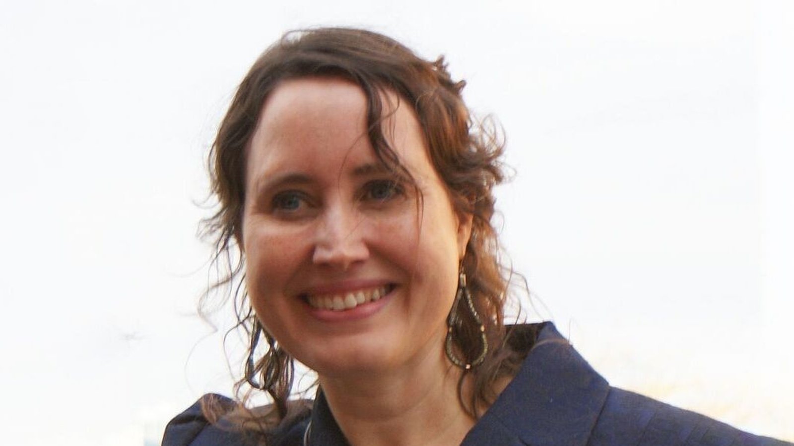 Rolling Wave host Aoife Nic Cormaic tunes up for ITMA's Saothar