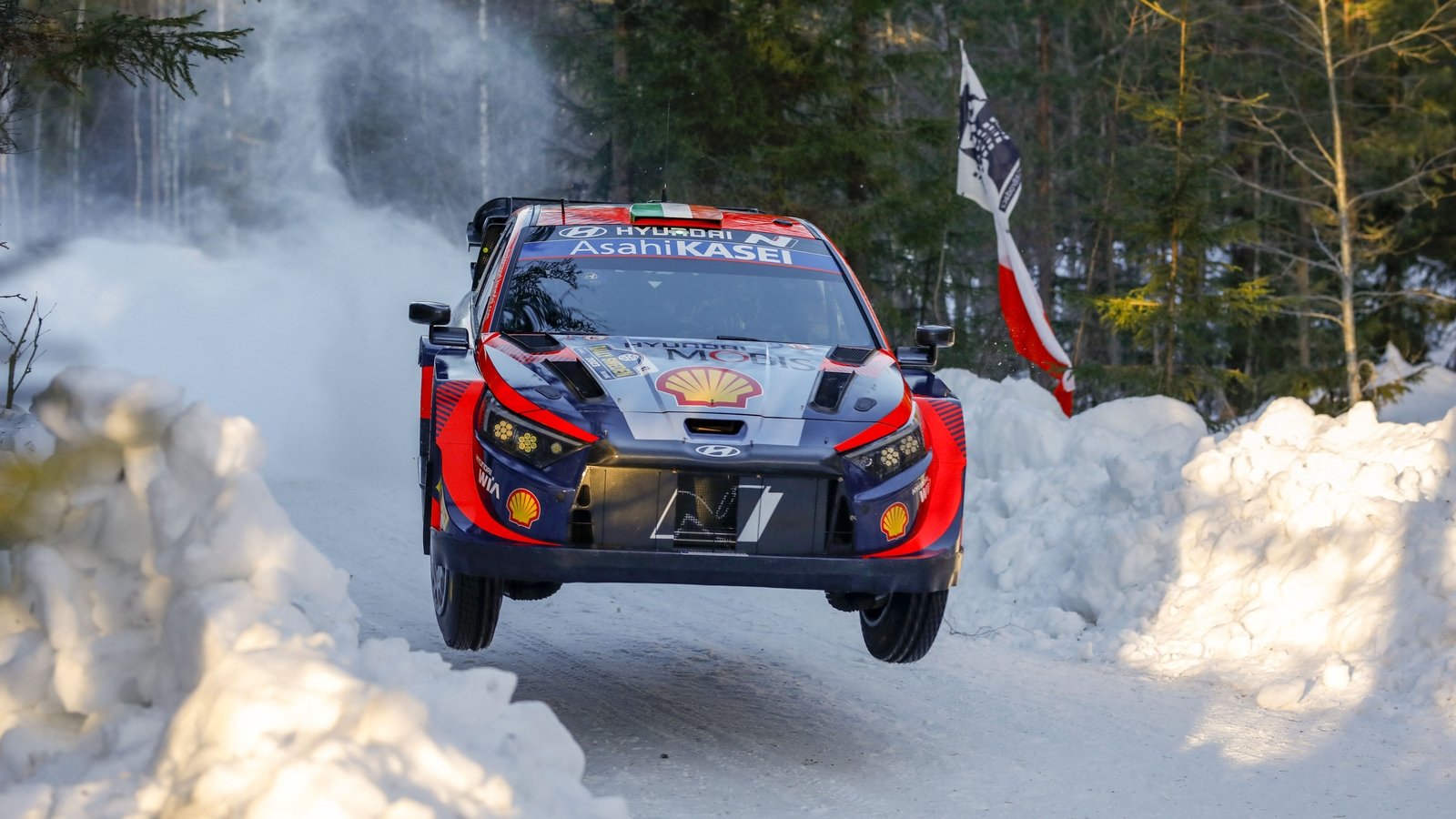 Breen impresses on ice track to lead Rally Sweden