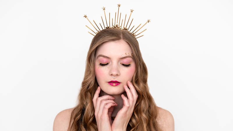 Behind the music - Rebecca Lappa