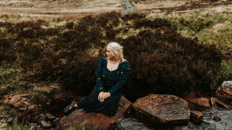 Behind the music - Reylta