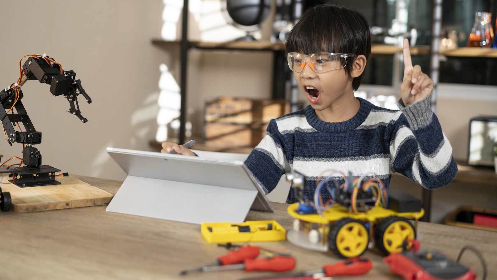 Science: Enter the SFI Curious Minds Awards now!