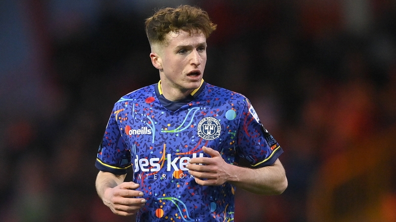 Talented teen James McManus signs new deal with Bohs
