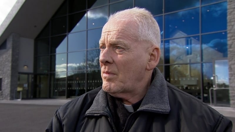 Tearful Biden meets priest who gave late son last rites