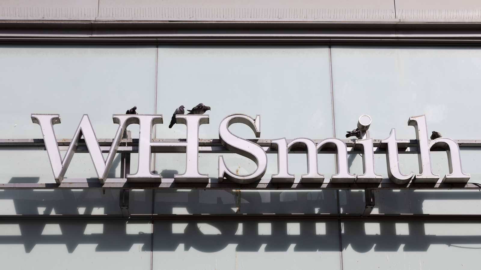 WH Smith beats HY profit expectations on travel rebound