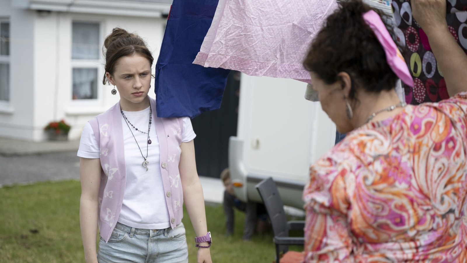 Clár Nua Gaeilge don aos óg: Saol Ella ar TG4