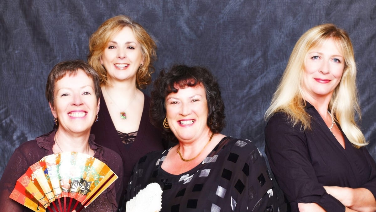 Seisiún Beo - T with the Maggies & Manus Lunny | Bladhaire - RTÉ Raidió ...